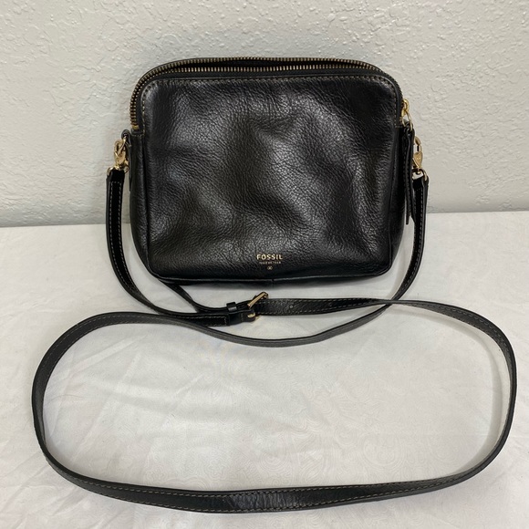 Fossil | Bags | Fossil Leather Crossbody Bag | Poshmark